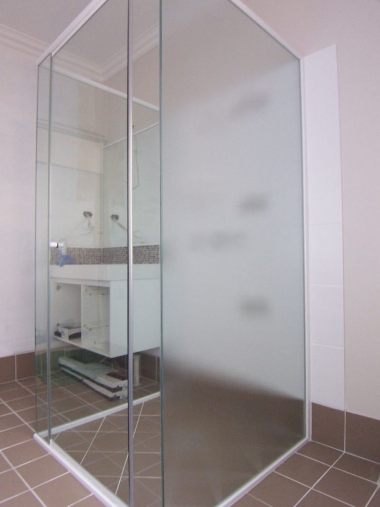 Custom Glass Shower Screens - Shower Enclosure Service